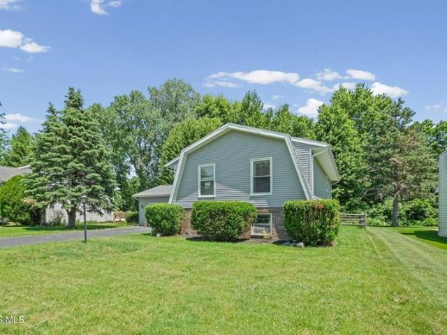 600 Wilkshire Dr, Waterville, OH 43566