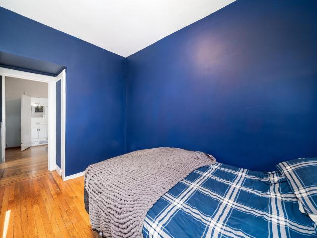 600 Willow Ave # 1