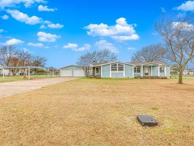 600 Temple Hall Hwy, Granbury, TX 76049