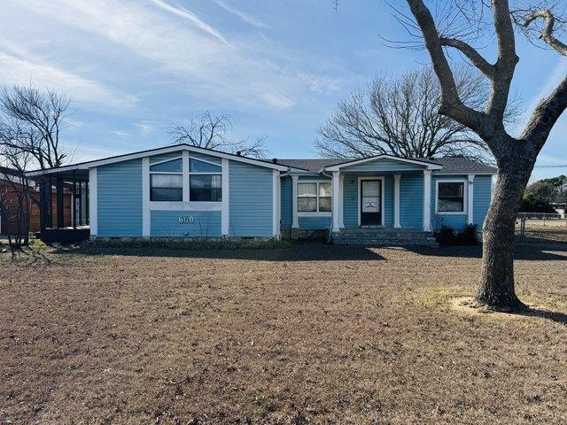 600 Temple Hall Hwy, Granbury, TX 76049