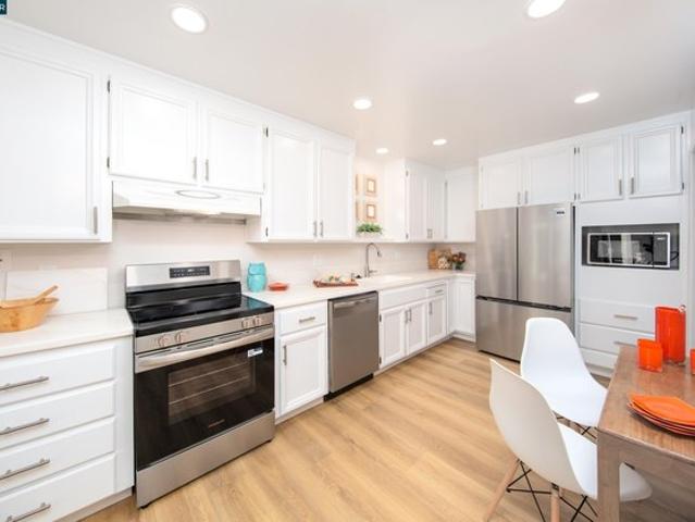 600 Terra California Dr Apt 4, Walnut Creek, CA 94595