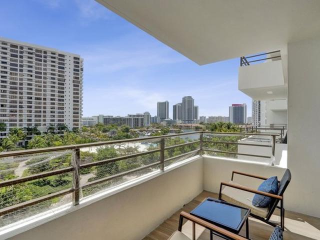 600 Three Islands Blvd Apt 615, Hallandale Beach, FL 33009