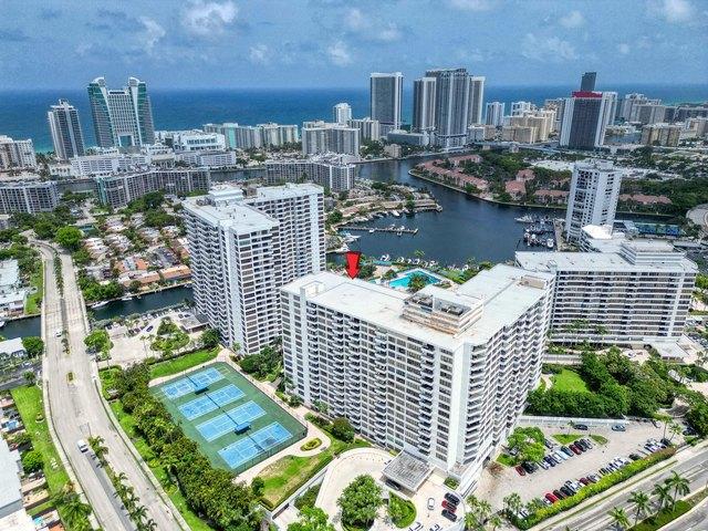 600 Three Islands Blvd Apt 1418, Hallandale Beach, FL 33009