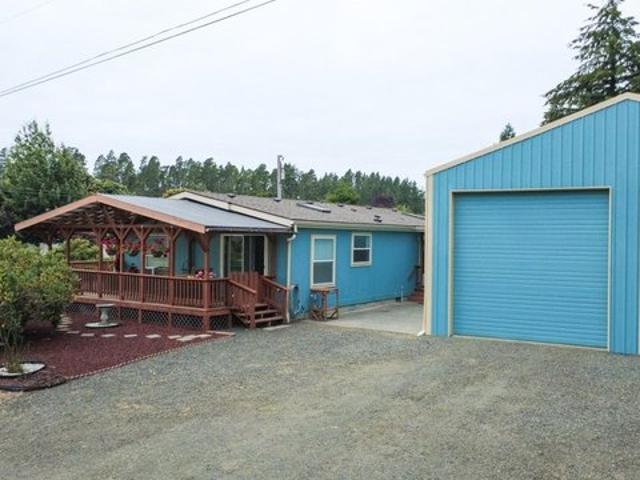 600 Tiara St, Lakeside, OR 97449