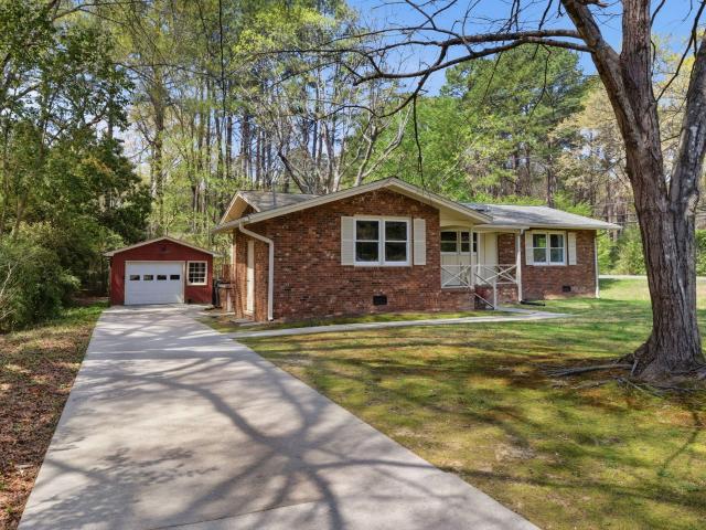 600 Tinkerbell Rd, Chapel Hill, NC 27517 | MLS #10155