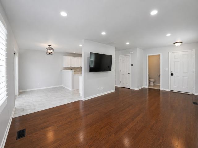 600 Vine Street