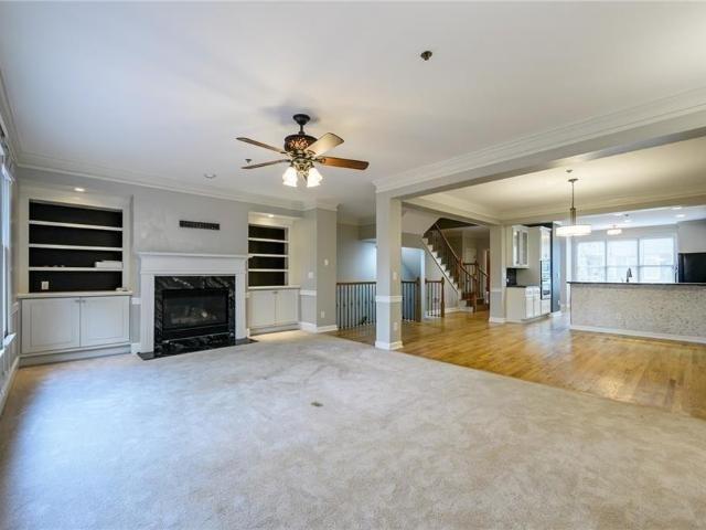 600 Vinings Estates Drive SE B11