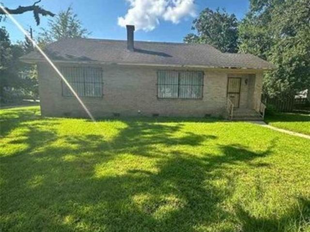 600 Yeend Ave, Chickasaw, AL 36611
