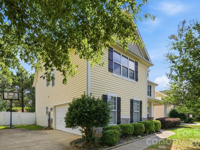 6014 Magna Lane