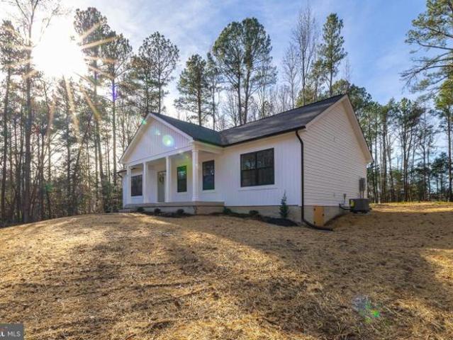 6014 Stubbs Bridge Rd, Mineral, VA 23117