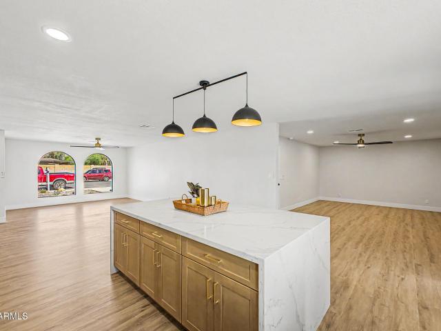 6014 s dorsey lane