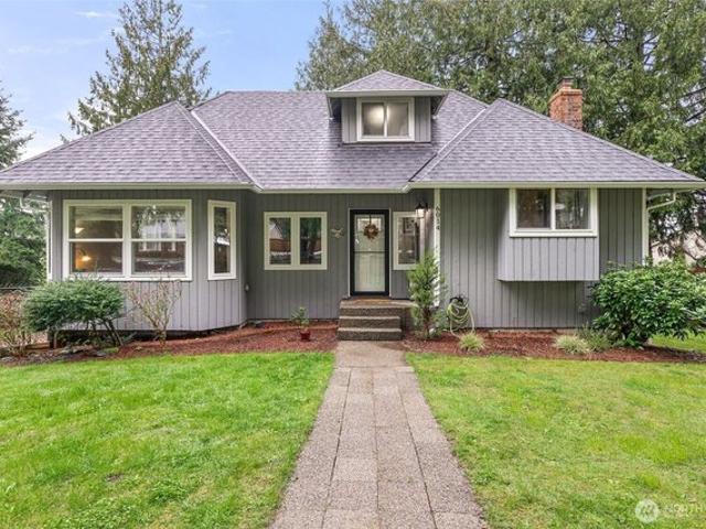 6014 th Ave E, Bonney Lake, WA 98391