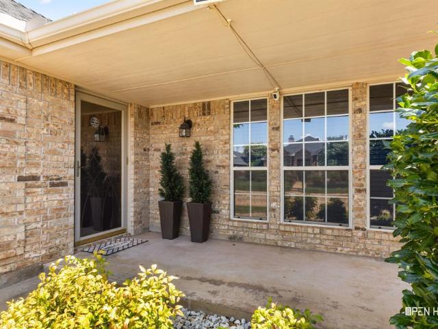6015 Oakmonnt Drive