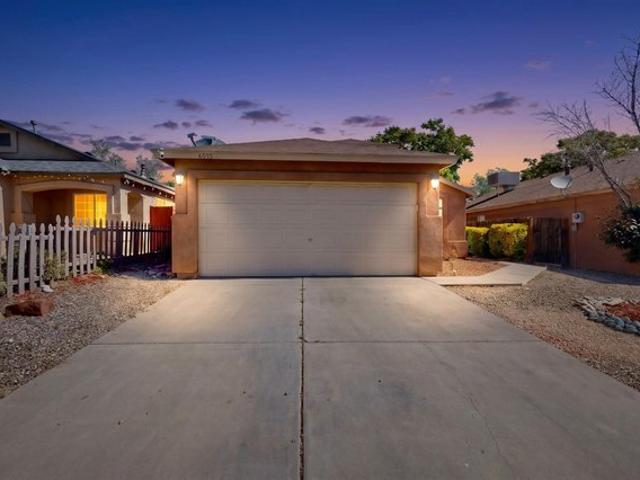 6015 Ursa Ave NW, Albuquerque, NM 87114