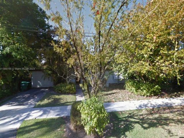 6015 49th St SW, Miami, FL 33155