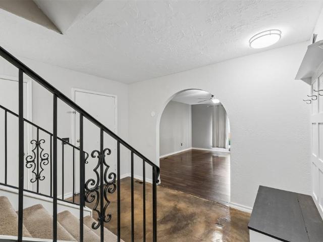 6016 Marlow Lane
