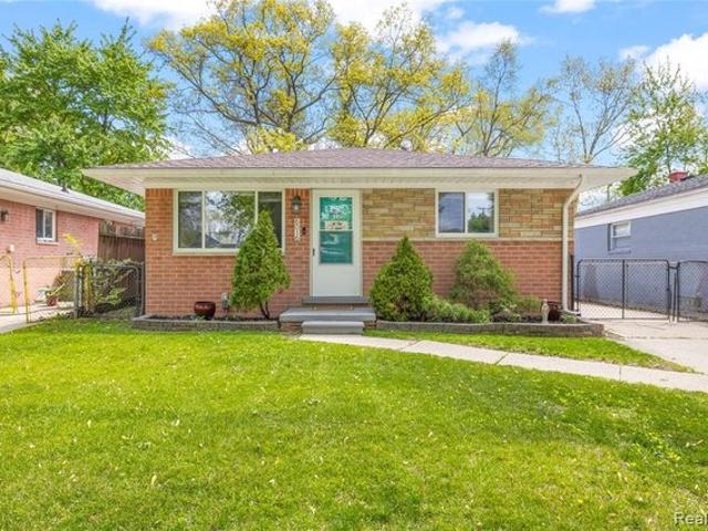 6016 N Berry St, Westland, MI 48185
