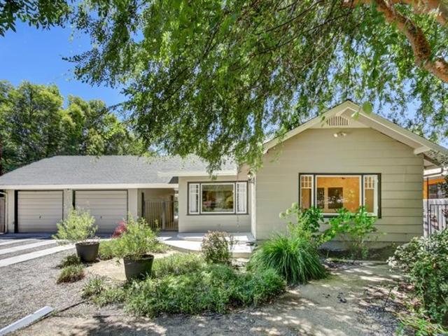 6016 Palm Dr, Carmichael, CA 95608