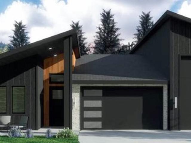 6017 W Moresby Ave, Rathdrum, ID 83858