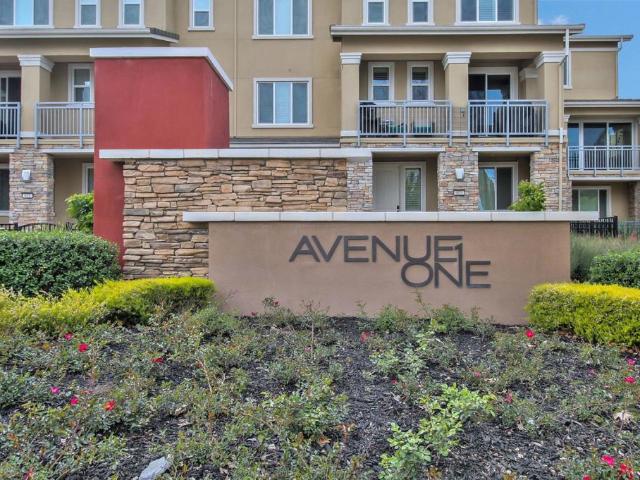 6018 Charlotte Drive