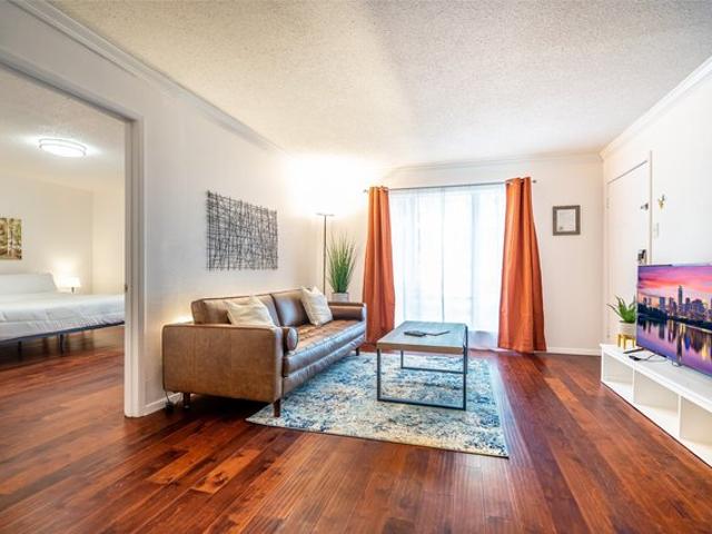 6018 E University Blvd Apt 101, Dallas, TX 75206