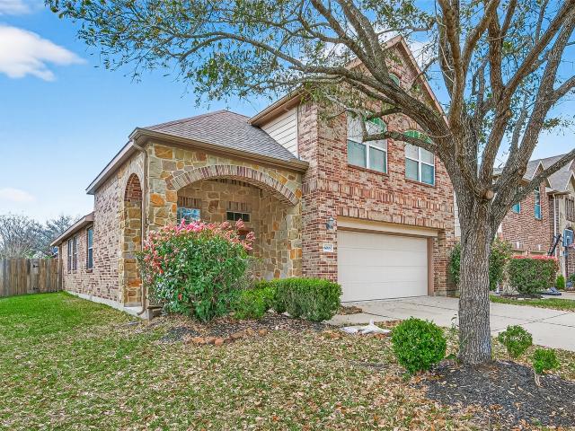 6018 Gracys Landing Ln