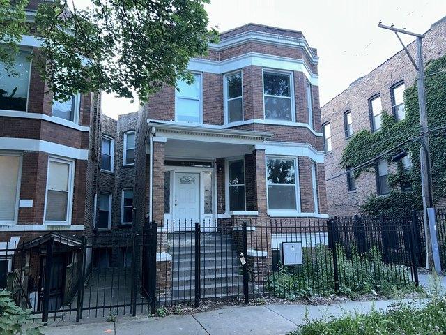 6018 S Eberhart Ave, Chicago, IL 60637
