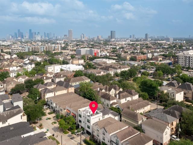 6019 Truro St, Houston, TX 77007 | MLS #40615 | Compass