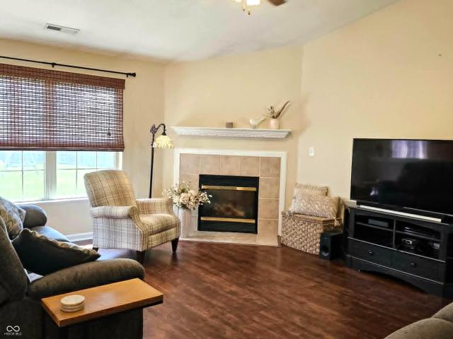 6010 Arrowhead Drive