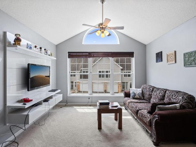 6010 Chasewood Parkway # 205