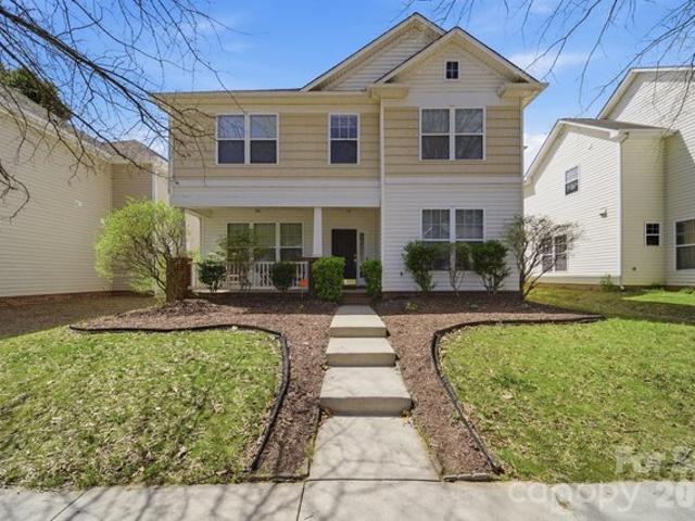 6010 Colonial Garden Dr, Huntersville, NC 28078