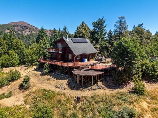 6010 Fitzhugh Rd, Laytonville, CA 95454