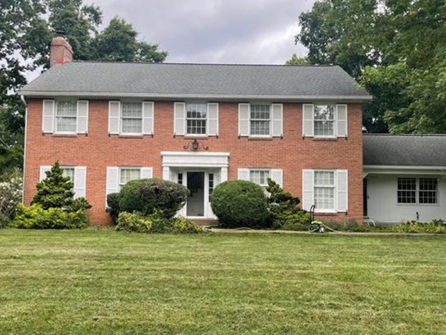 6010 Forestview Dr, Columbus, OH 43213