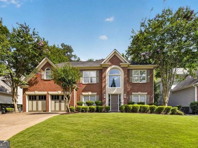 6010 Georgetown Park Dr, Norcross, GA 30071