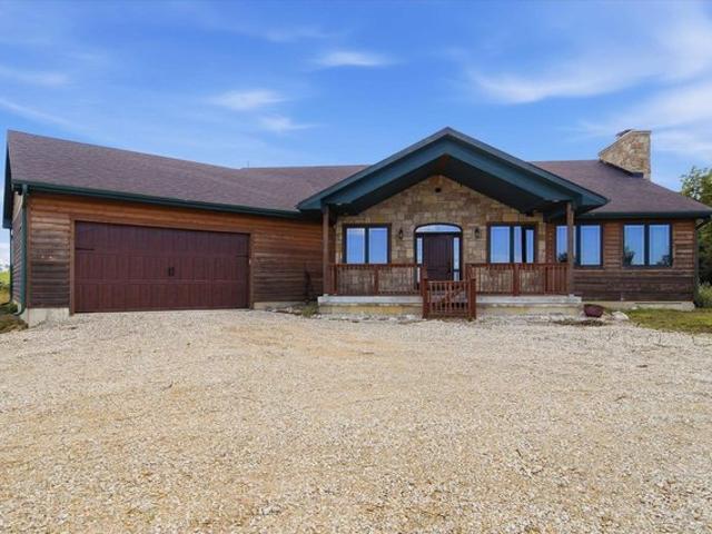 6010 SW Douglas Rd, Topeka, KS 66610