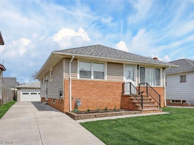 6010 Virginia Ave, Parma, OH 44129