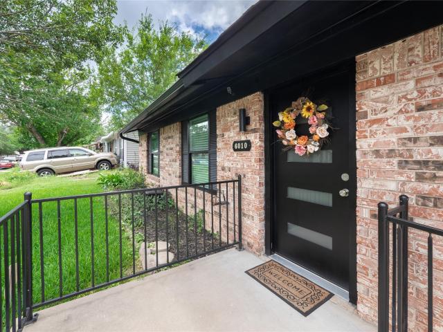 6010 Waycross Dr