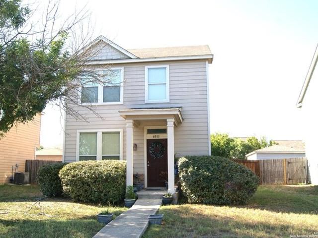 6011 Midcrown Dr, San Antonio, TX 78218