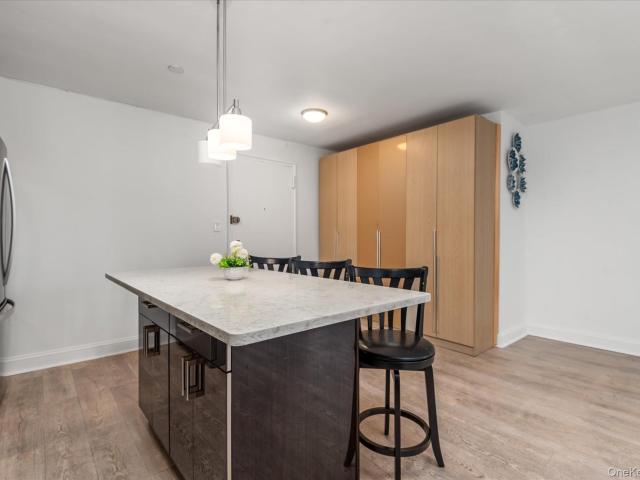 6011 Broadway 5E