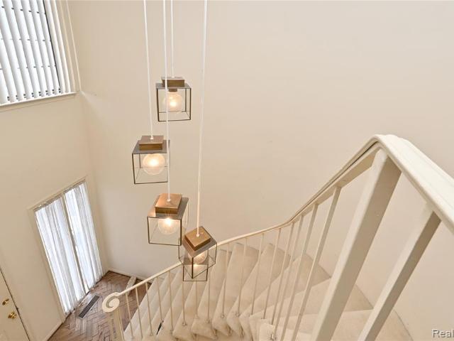 6011 Pebble Lane Court