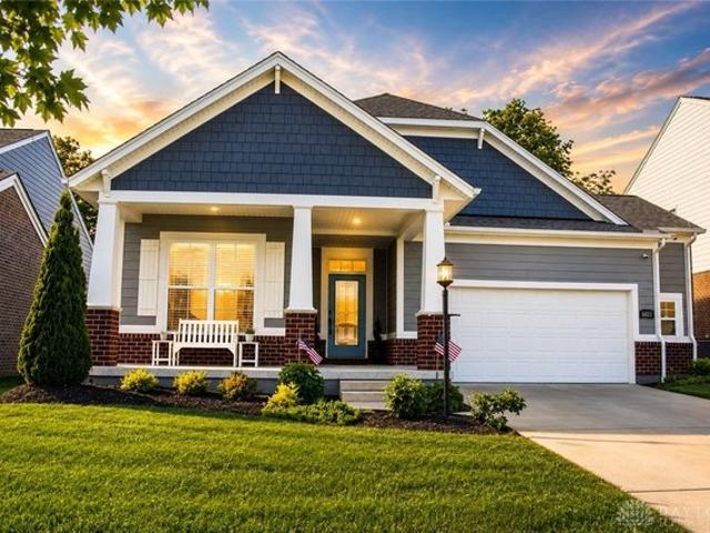 6011 Pepperwell Cir, Sugarcreek Township, OH 45440