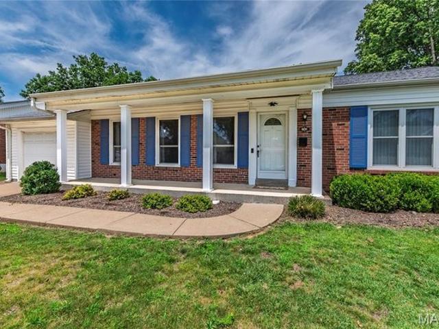 6011 Ranchwood Dr, Affton, MO 63123