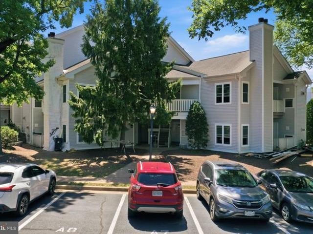 6011 Rosebud Ln Apt 103, Centreville, VA 20121