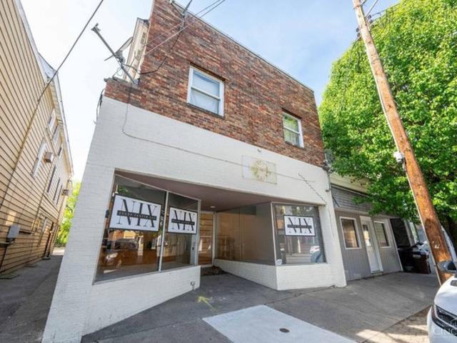 6011 Vine St, Cincinnati, OH 45216
