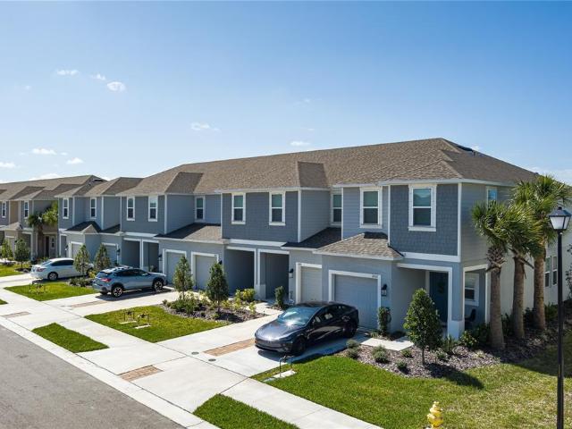 6011 Whetstone Ct, Palmetto, FL 34221 | MLS #A4684 | Compass