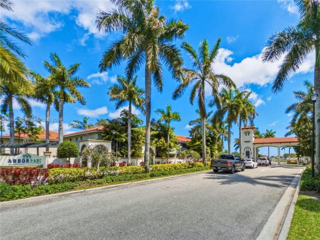 6011 Woods Edge Cir, Unit 6011, Palm Beach Gardens, FL 33410 | MLS #A11990 | Compass