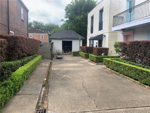 6012 Bellaire Drive