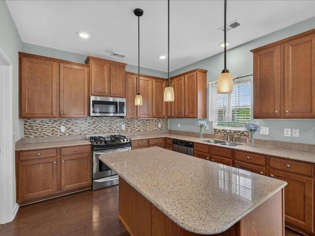 6012 Snead Lane