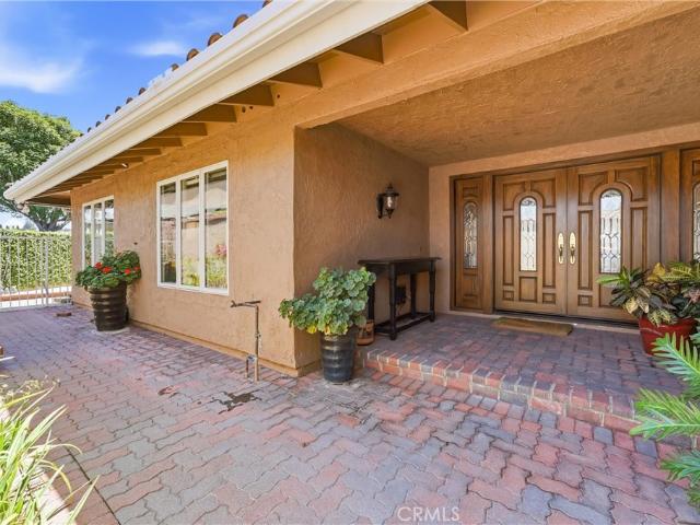 6012 Toyon Terrace
