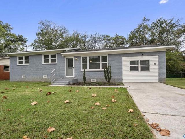 6013 Colfax Rd NW, Huntsville, AL 35810